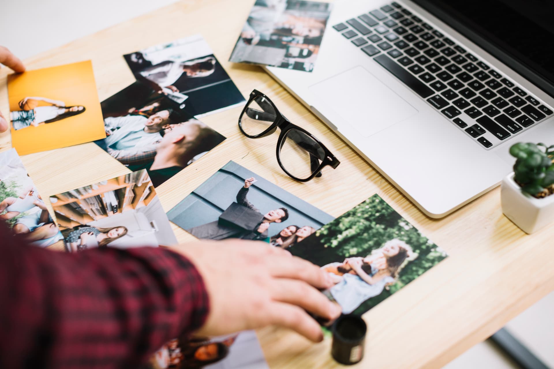Memories | Easy Tools for Funerals, Tributes and Memory Books